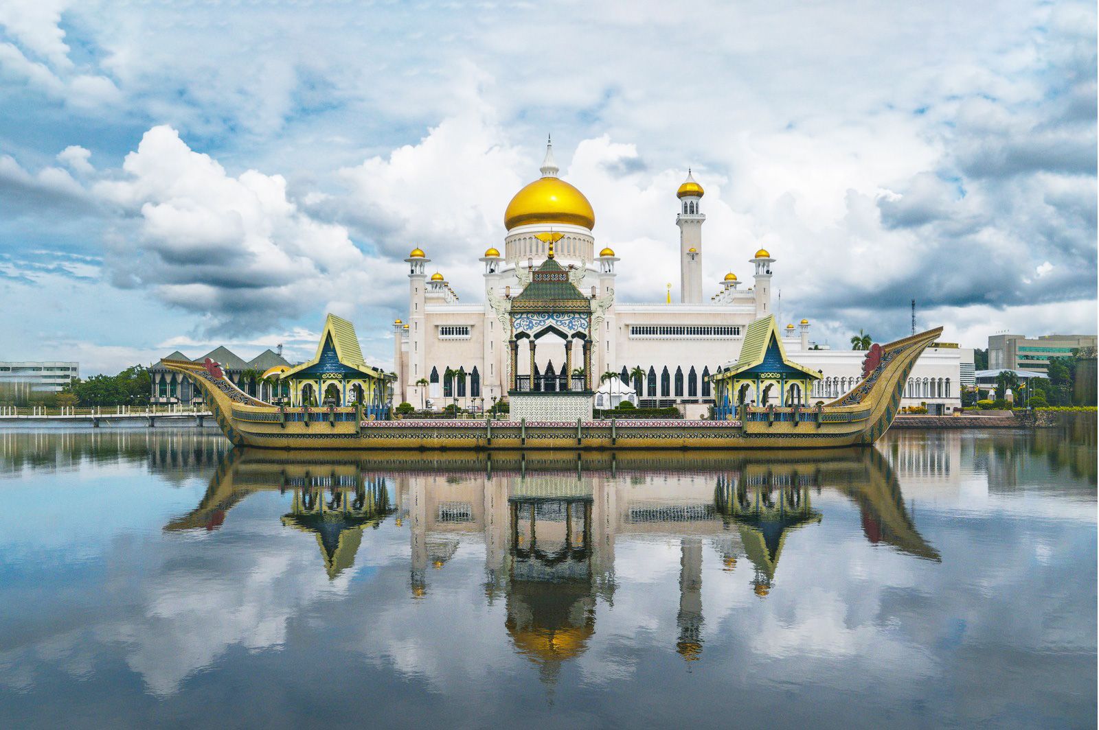 Get reliable eSIM for international travel in Brunei Darussalam with ...